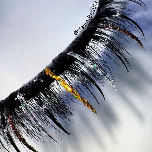 Davinity Lash (Glitter Only) – Davini Beauty