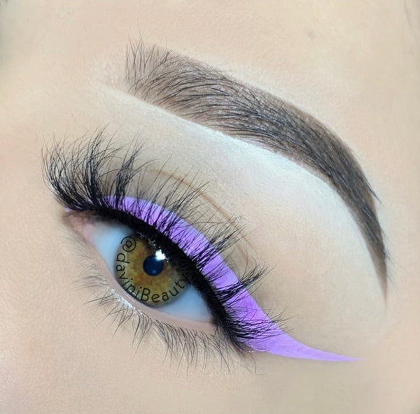 Poof 🧞 – Davini Beauty